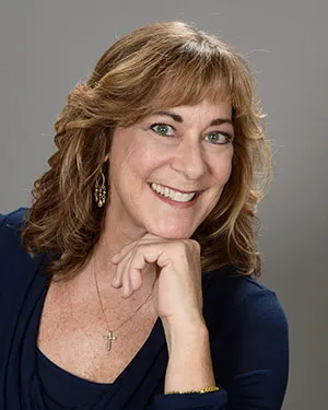 Elizabeth Rose | Bookkeeper
